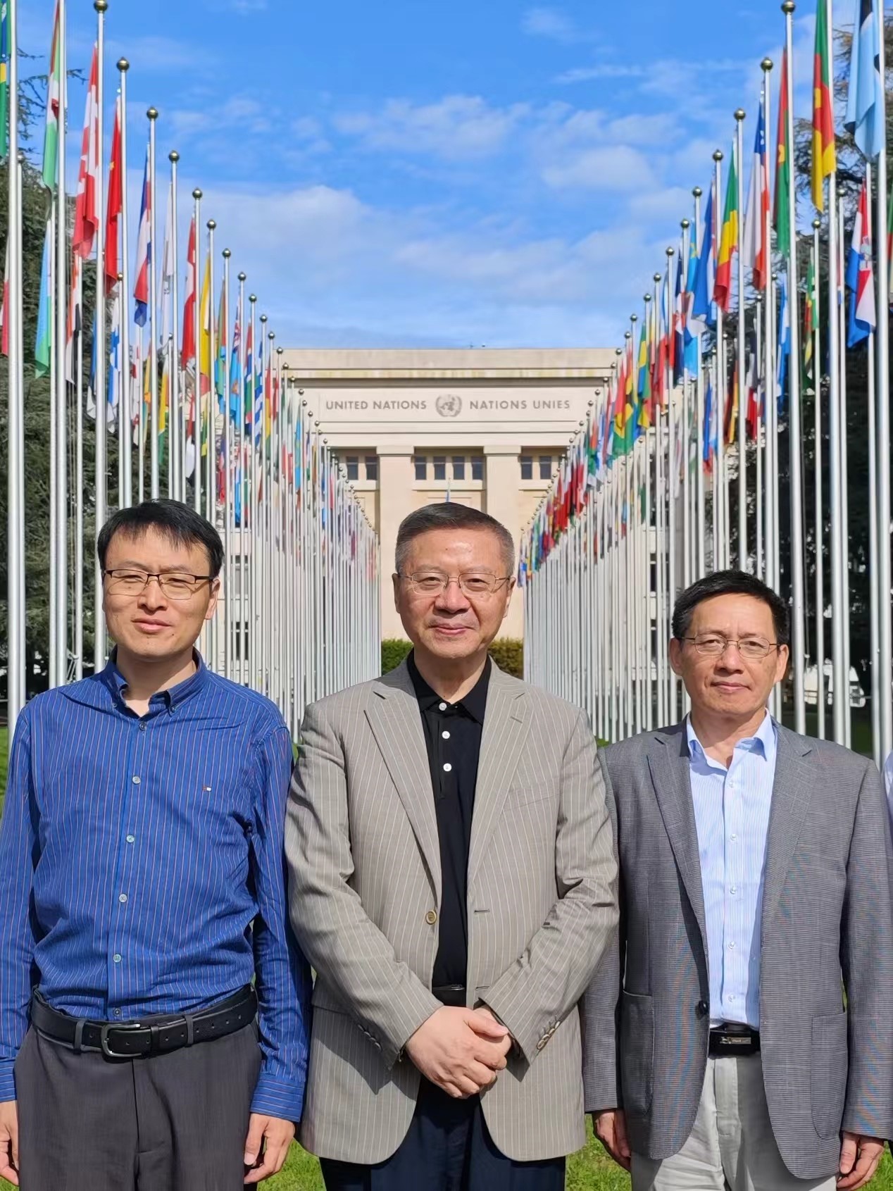 张维为教授在日内瓦安全政策中心发表演讲 探讨解决欧洲的“美国问题”
